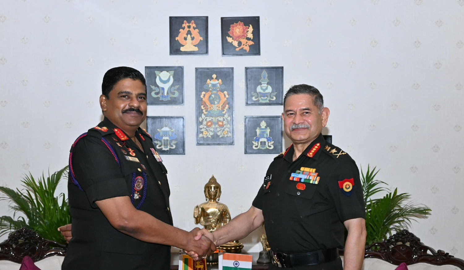 Sri Lankan Army Commander Meets Indian Army Chief to Strengthen Defense ...